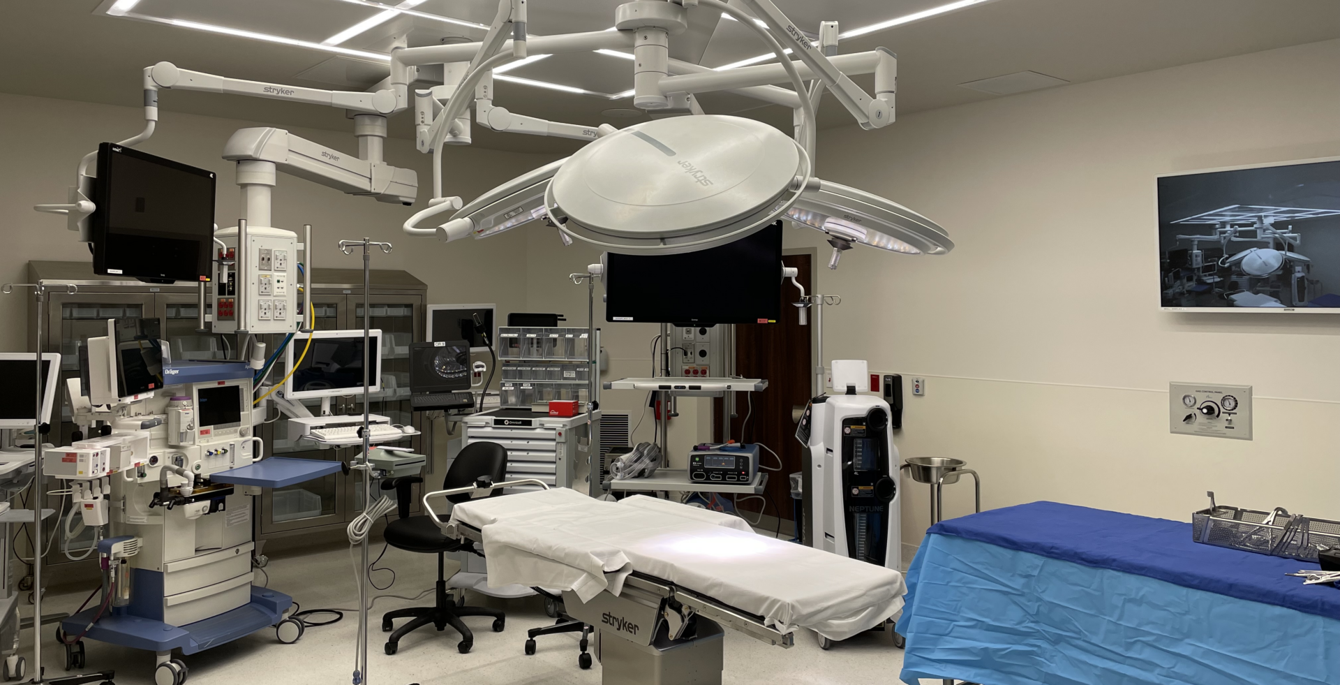 Smart Hospital Patient Rooms | AMSYS Healthcare